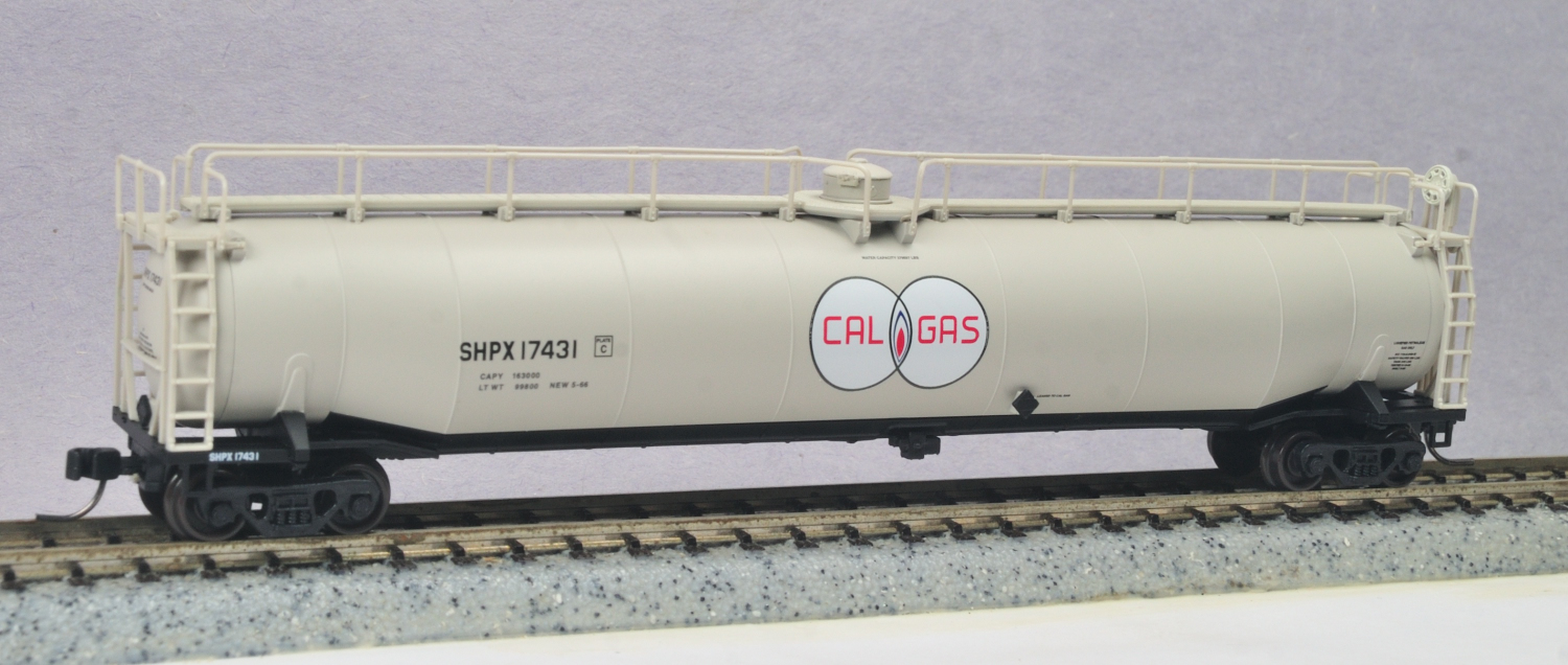 Atlas Master 33K Gallon Tank Car