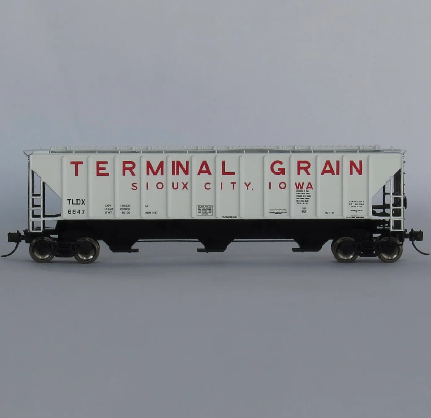 N Scale - Trainworx - 24476-01 - Covered Hopper, 3-Bay, PS 4427