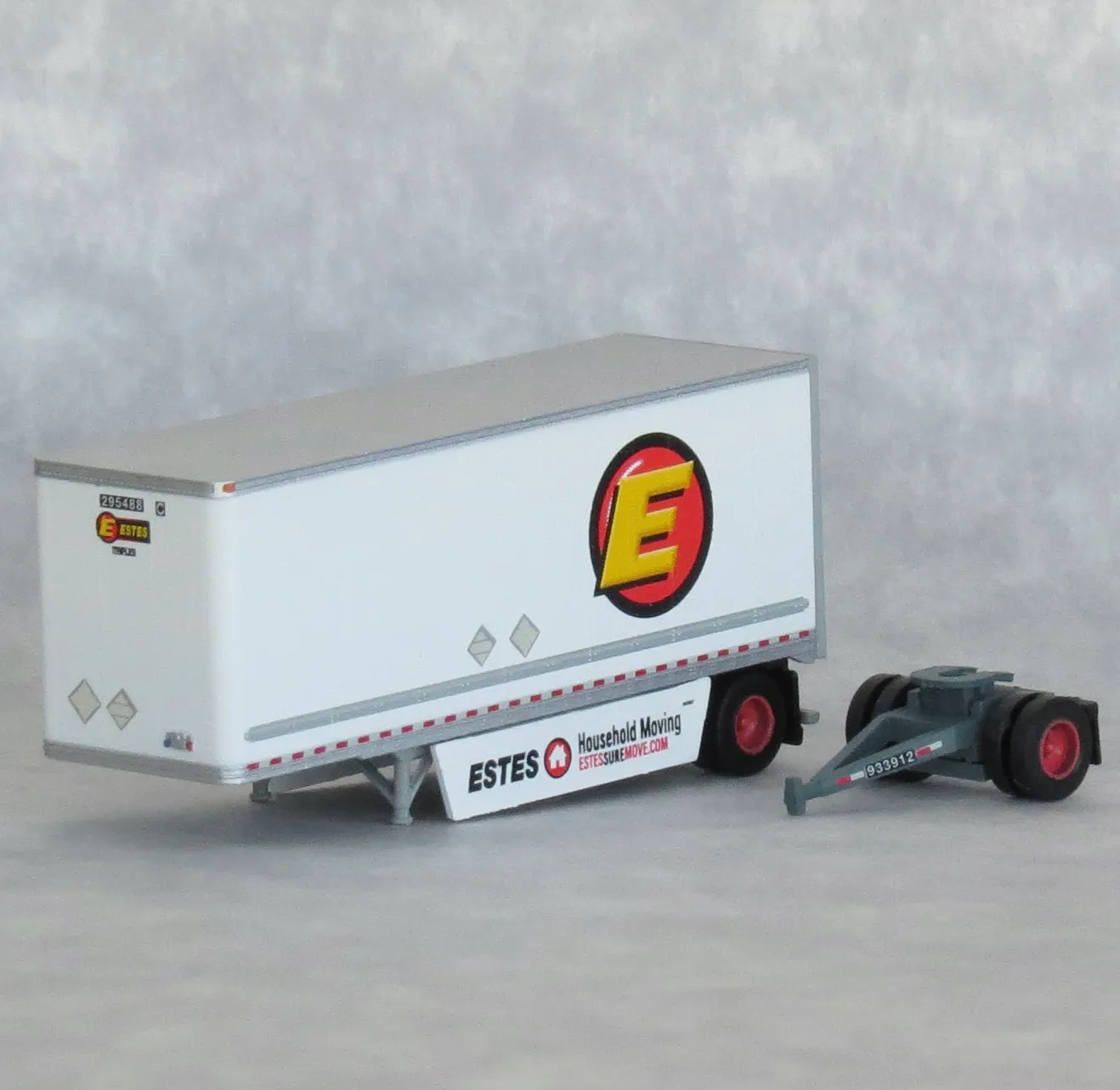 N Scale - Trainworx - 42894-03 - Trailer, 28 Foot, Box - Estes Ex...